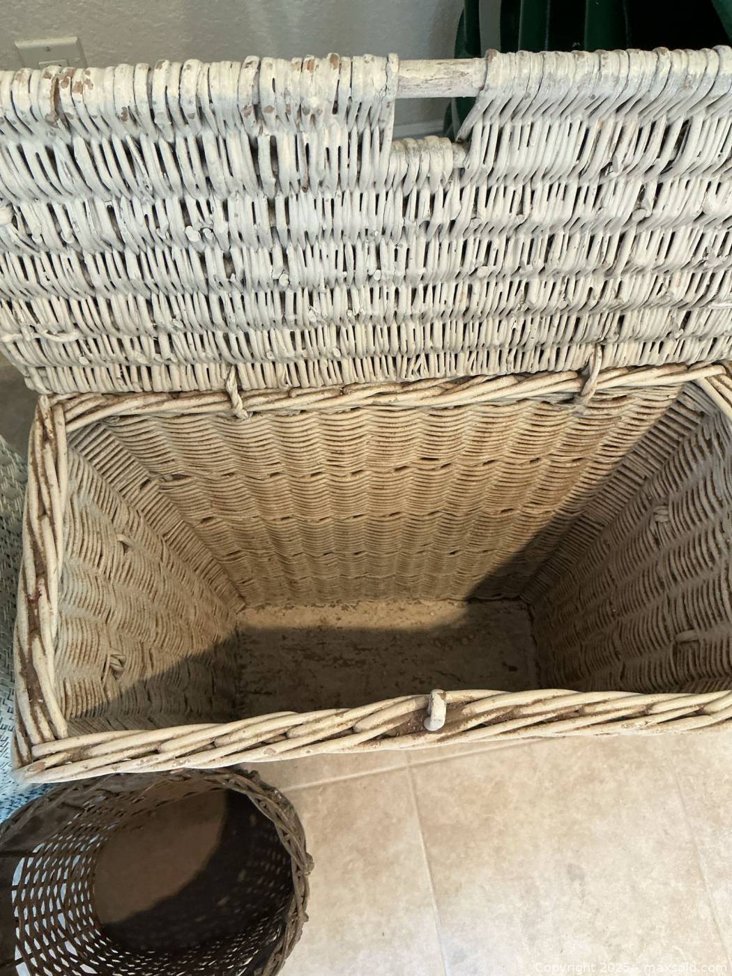 Two wicker laundry hampers and waste bin | Maxsold