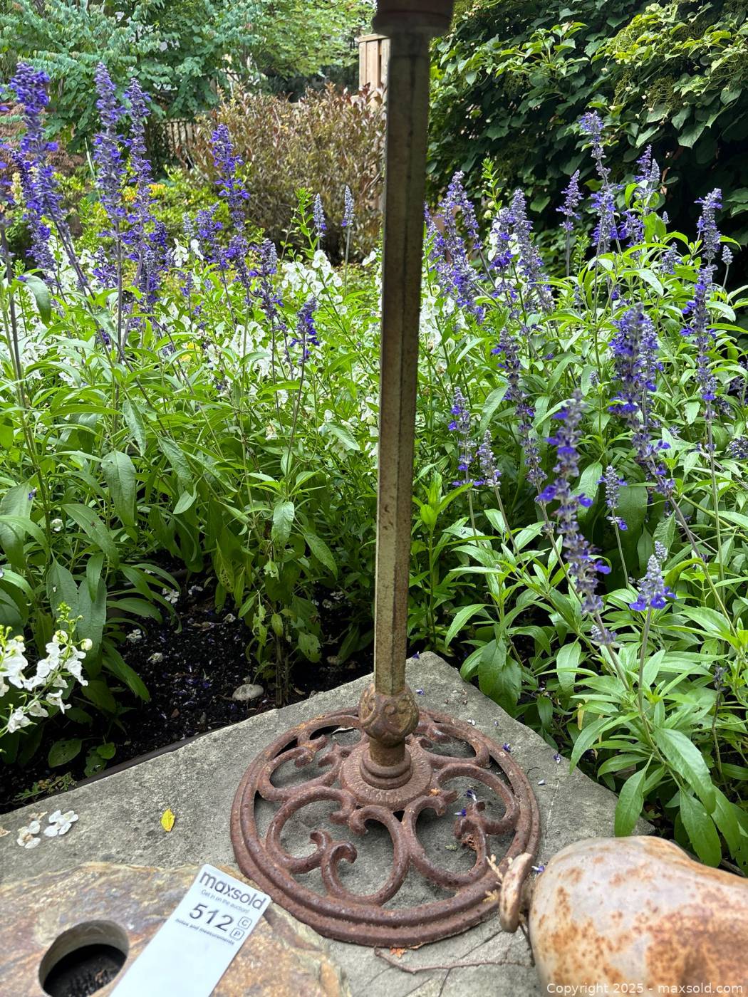 Winged pig statue, bird bath, stone slab | Maxsold