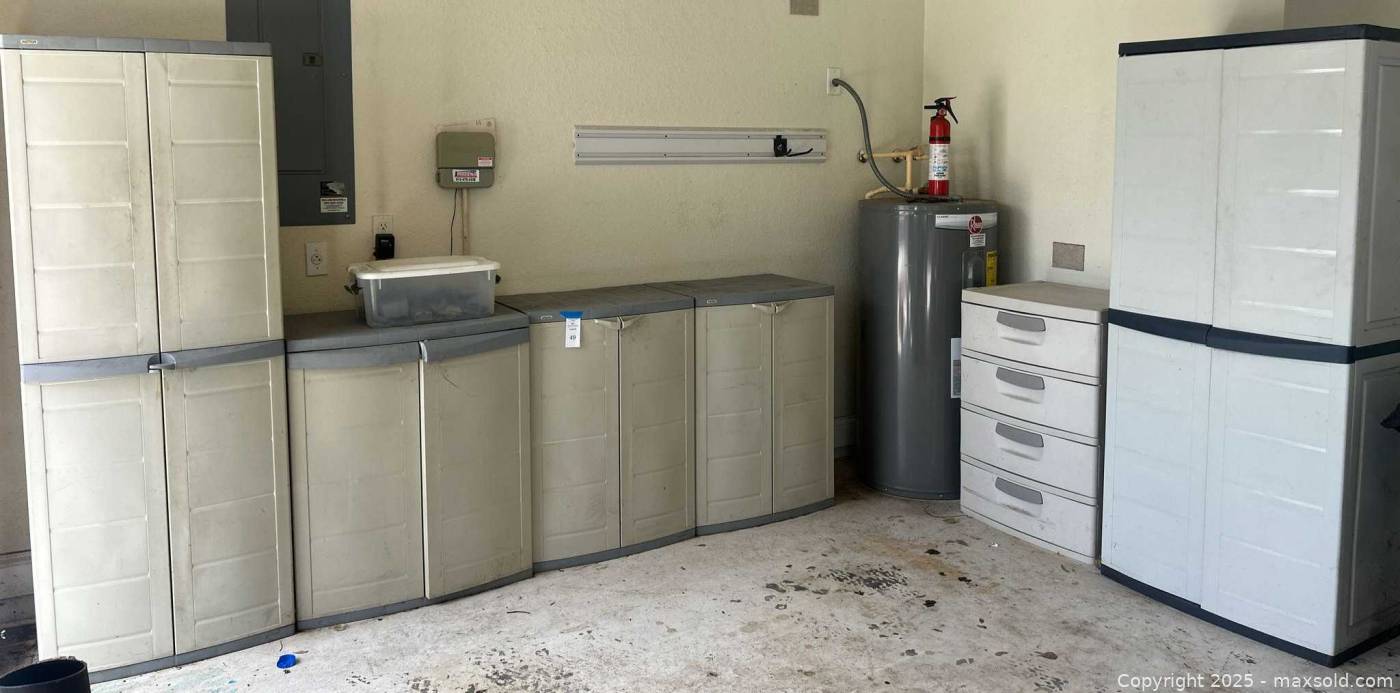 Resin garage cabinets and drawer units | Maxsold