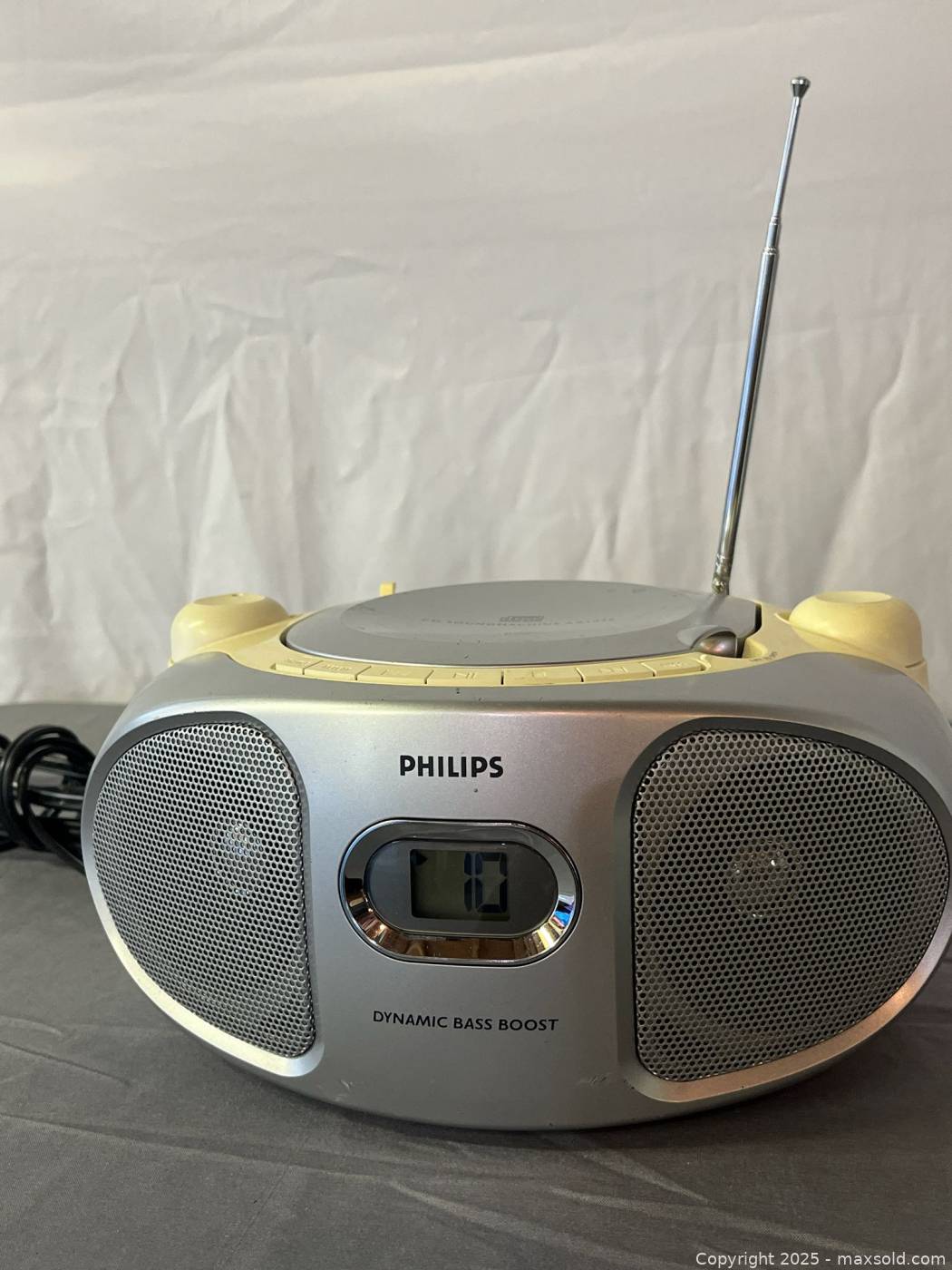 Philips AZ102S CD Soundmachine | Maxsold