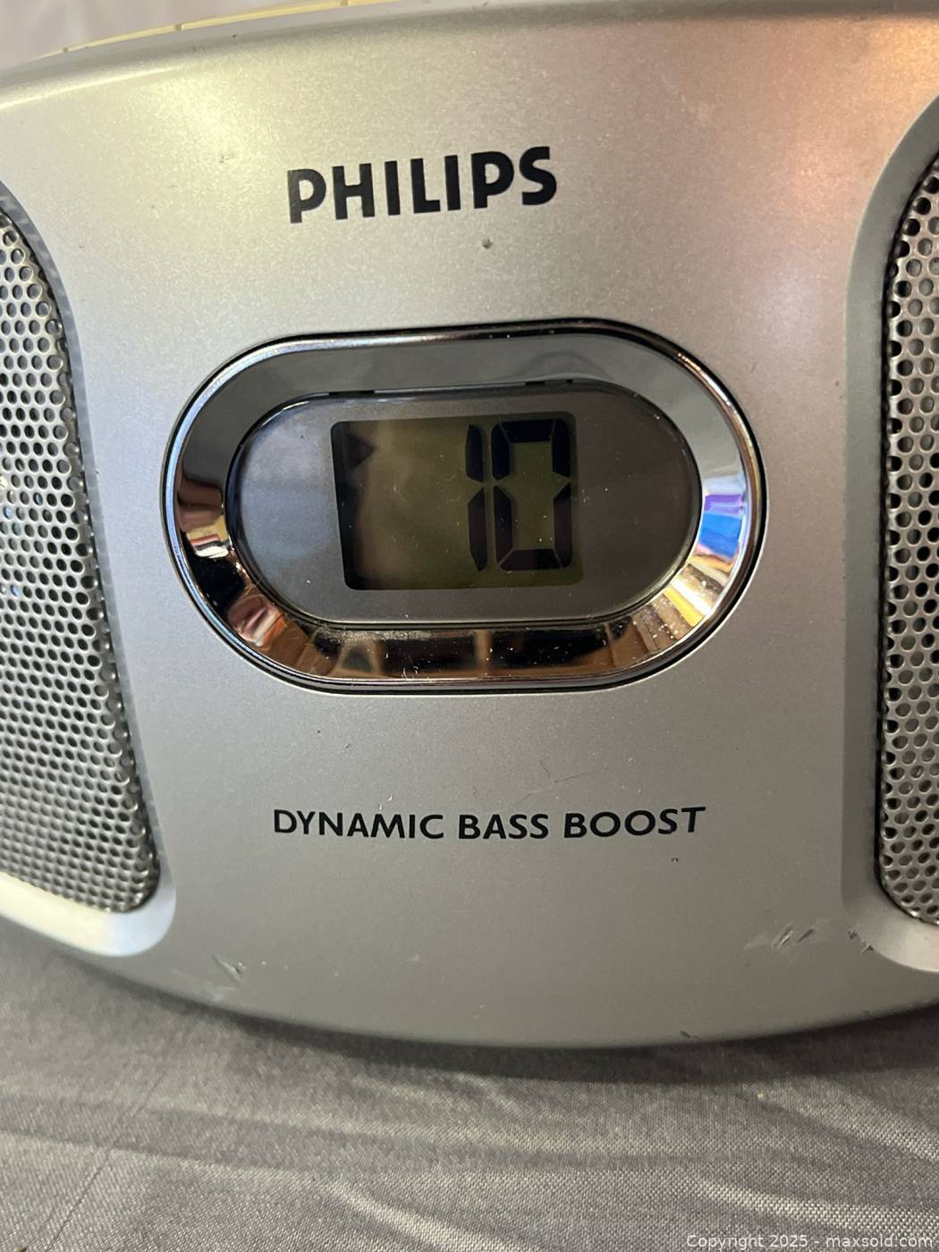 Philips AZ102S CD Soundmachine | Maxsold