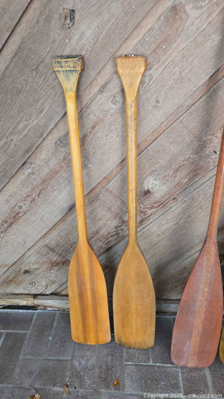 Lot of 6 wooden canoe paddles | Maxsold