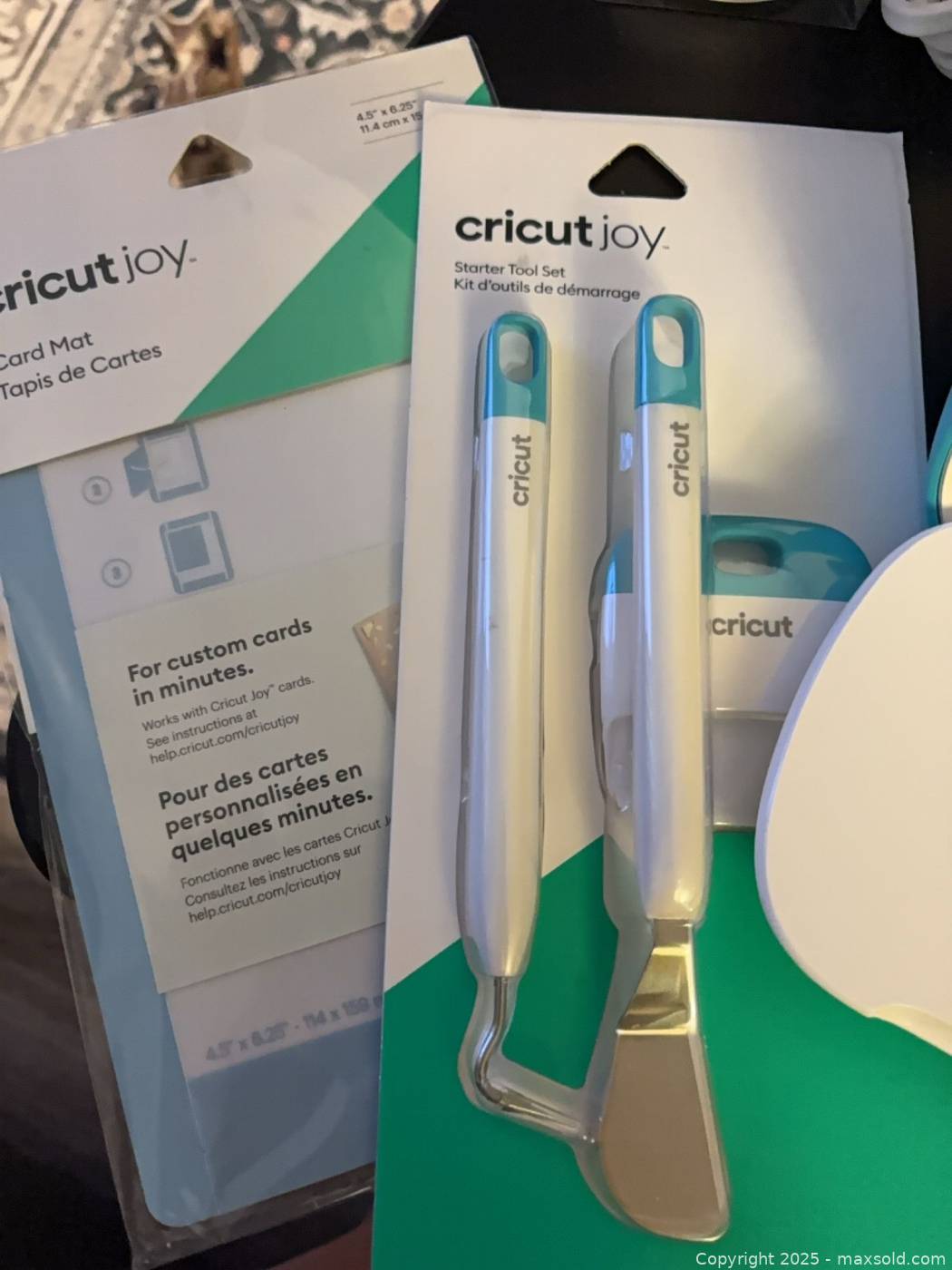 Cricut Joy Smart Cutting Machine & Accessories | Maxsold