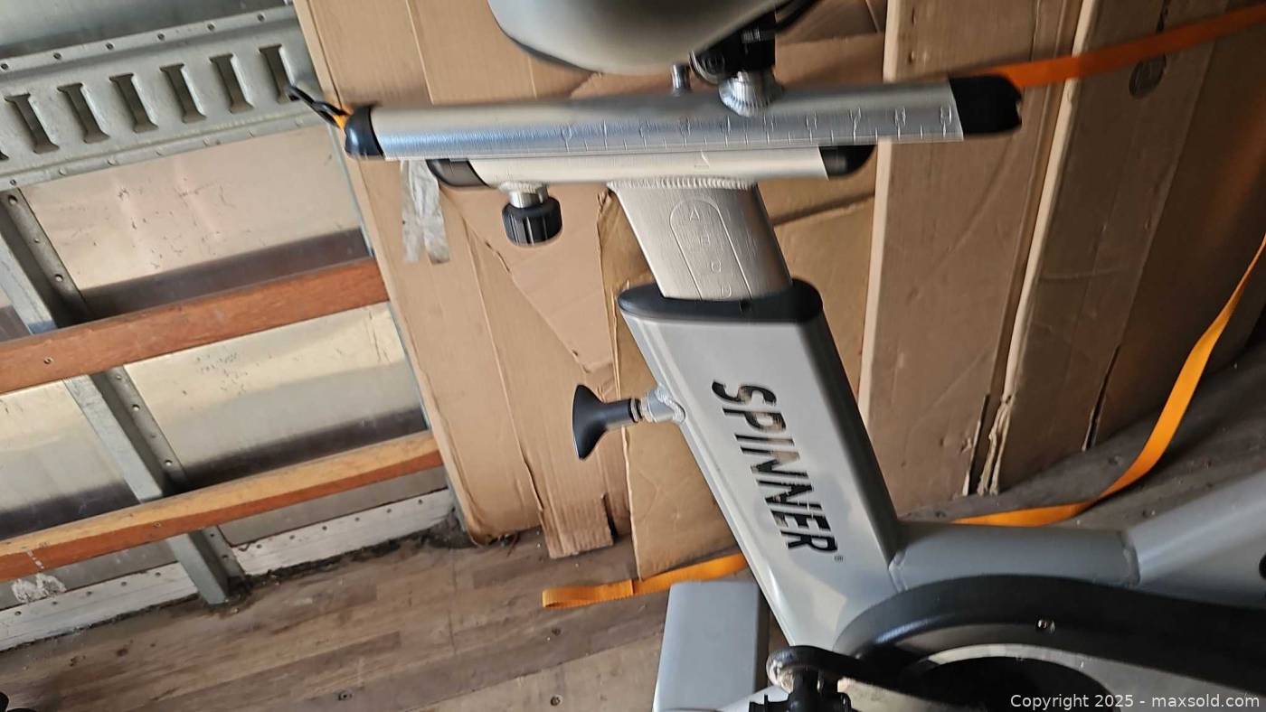 Star Trac Spinner NXT Spin Bike | Maxsold