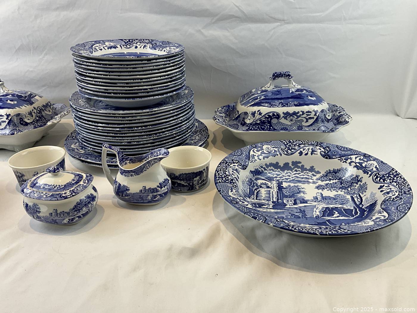 Spode Blue Italian dinnerware, 49 pcs | Maxsold