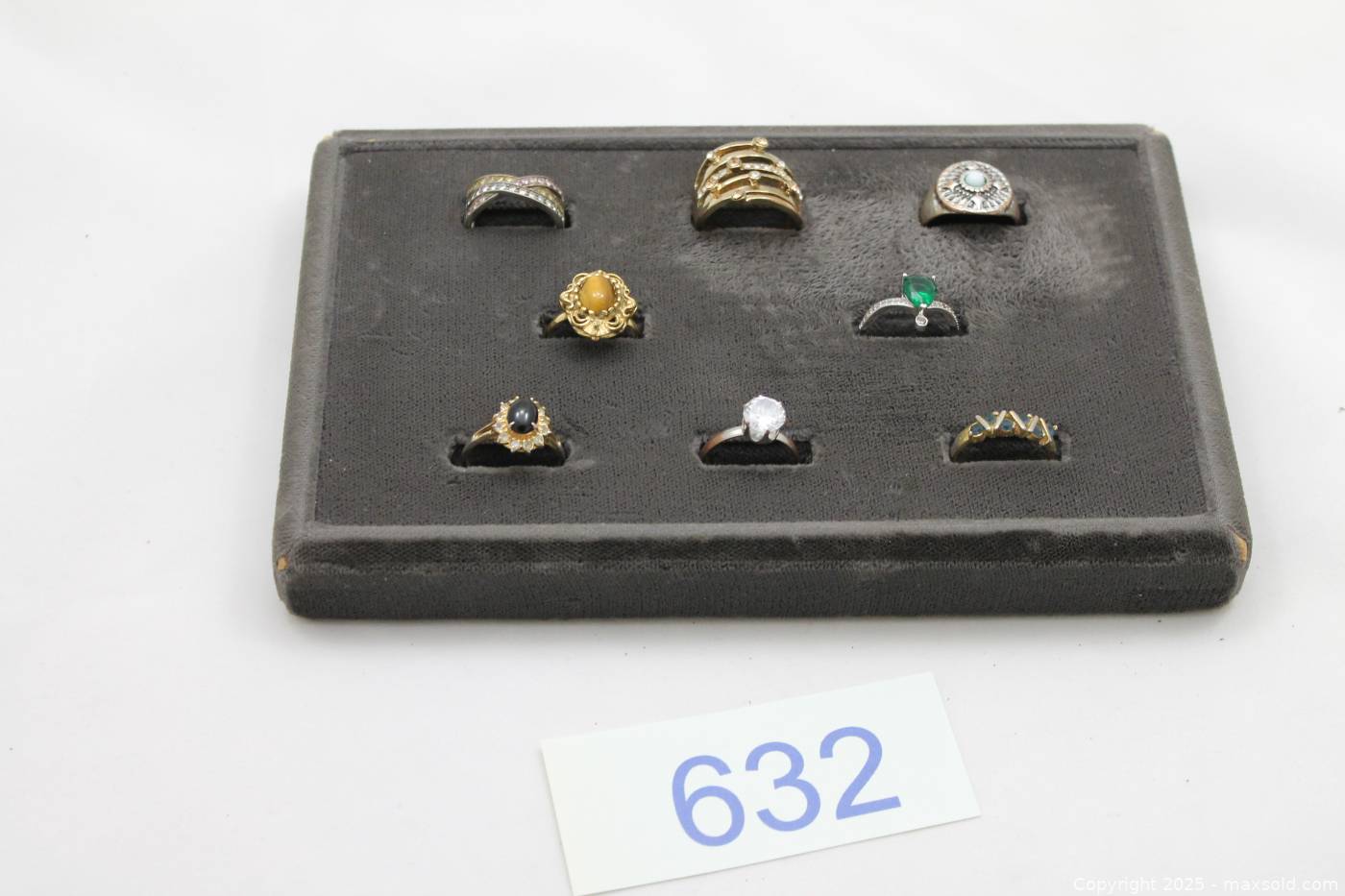 8 Estate Rings | Maxsold