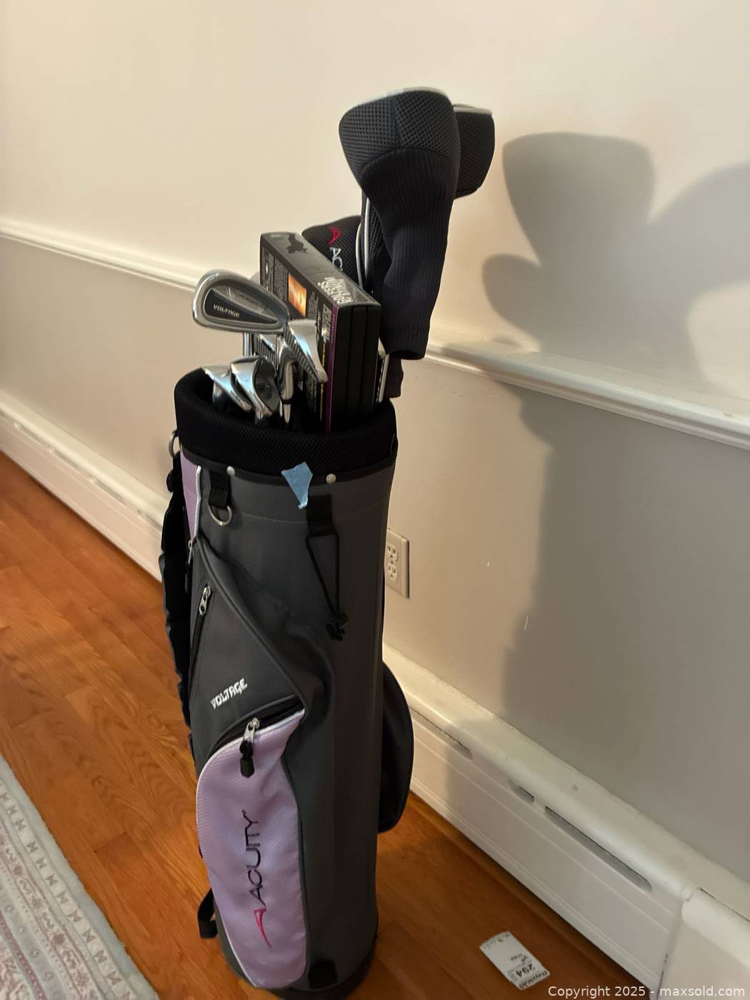 Acuity Voltage Golf Club Set with Bag | Maxsold