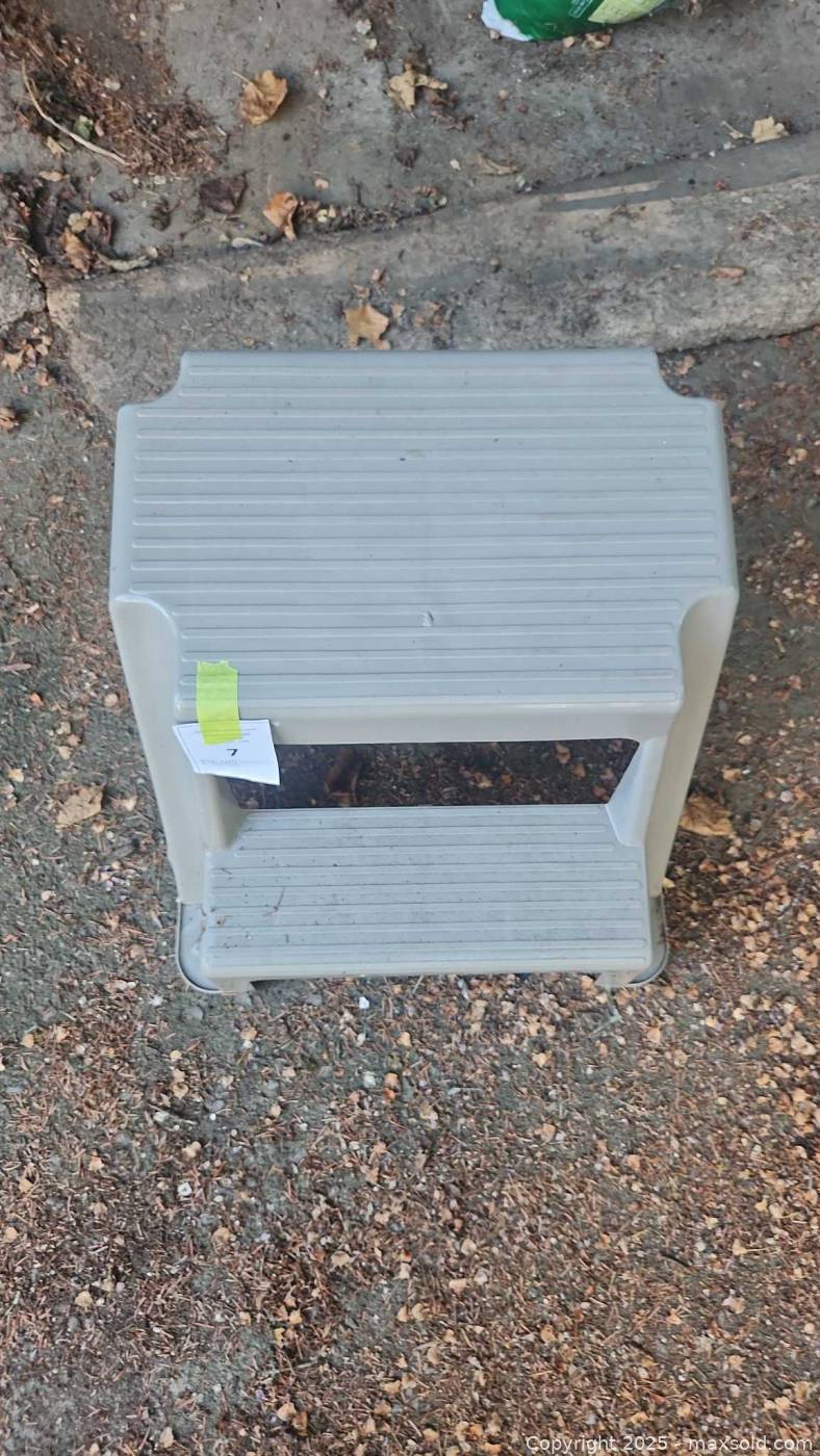 Plastic two-step stool, 17 in tall | Maxsold