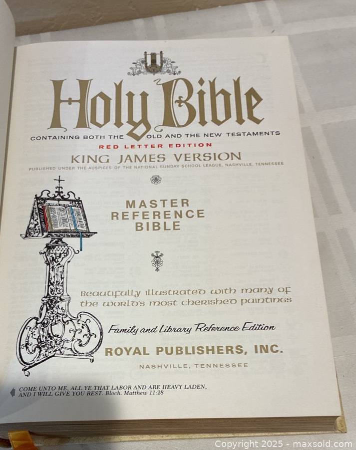 Holy Bible King James Master Reference Bible 1968 | Maxsold