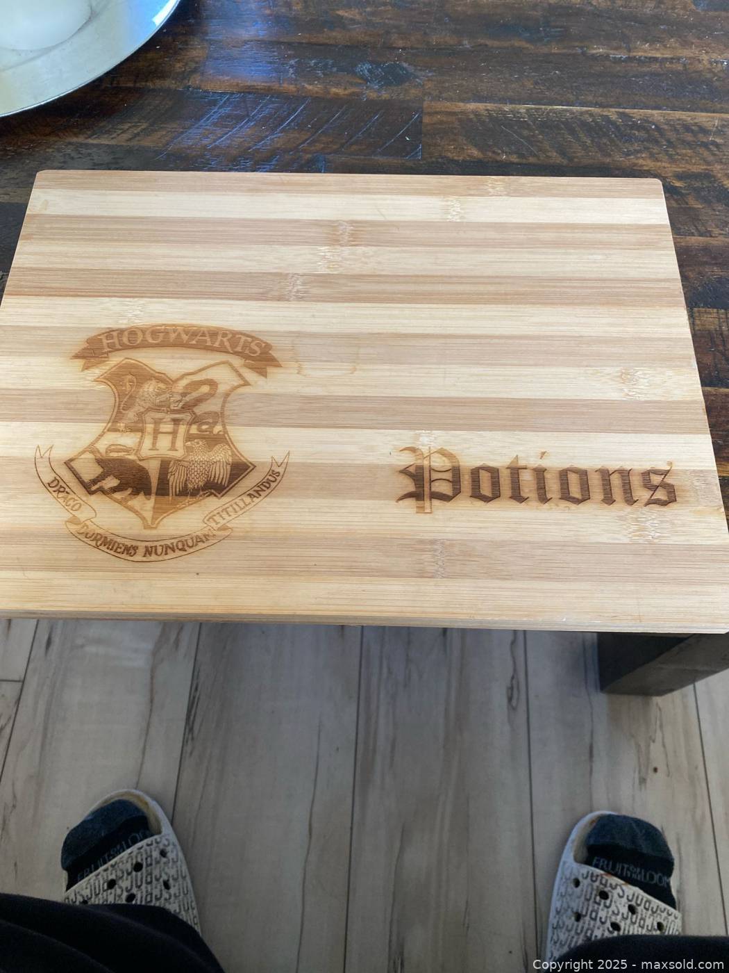 Hogwarts engraved bamboo cutting board | Maxsold