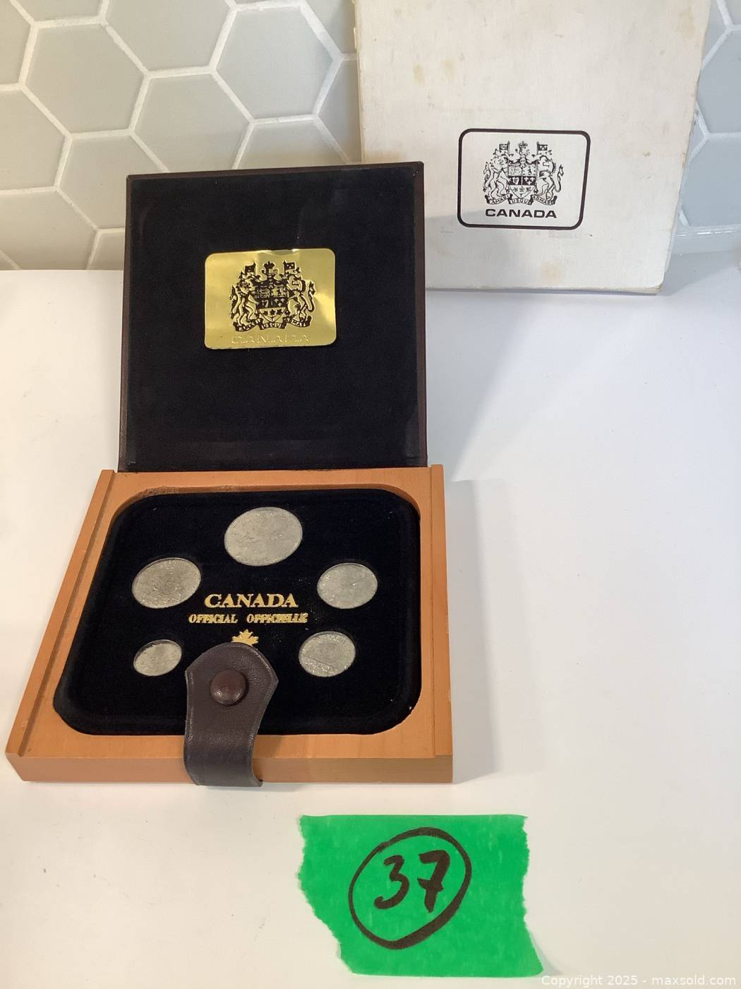 1981 Royal Canadian Mint 6-Coin Souvenir Set | Maxsold