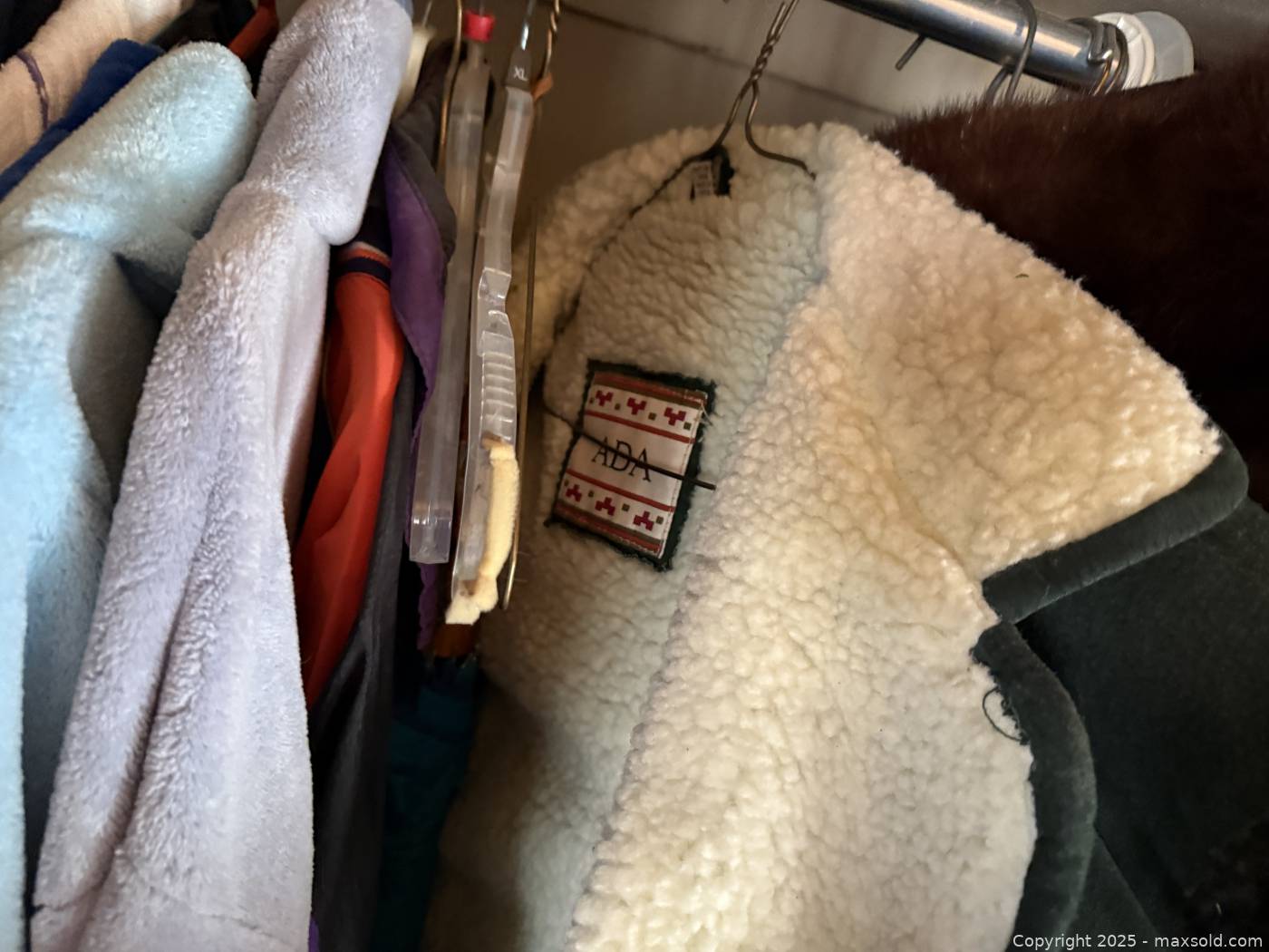 Women’s Large Clothing Collection | Maxsold