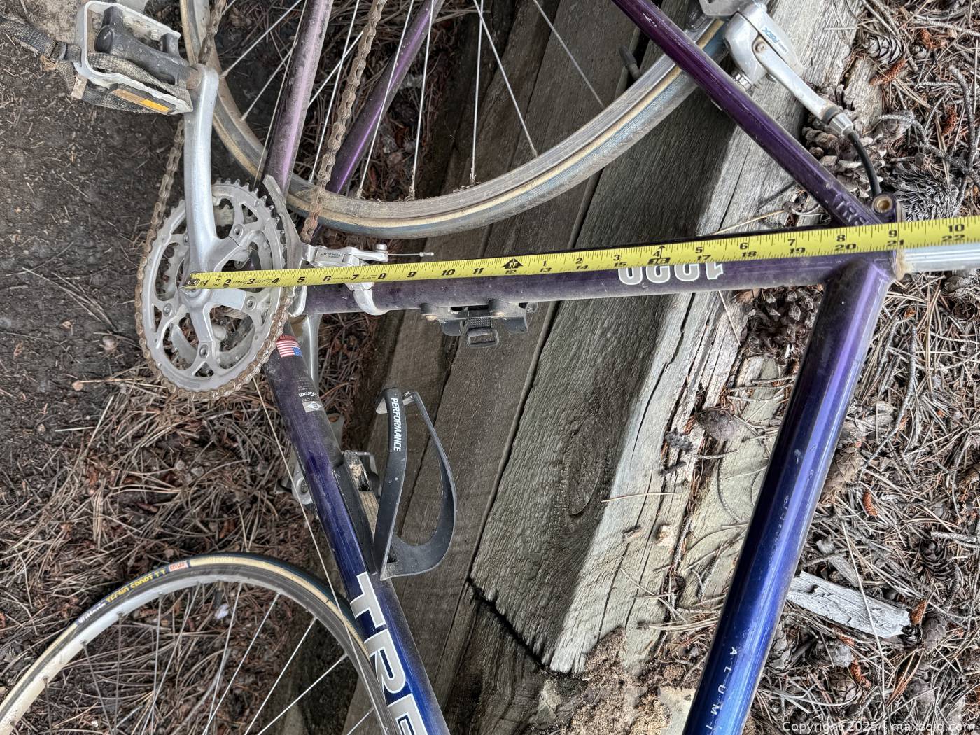 Trek 1200 road bicycle | Maxsold