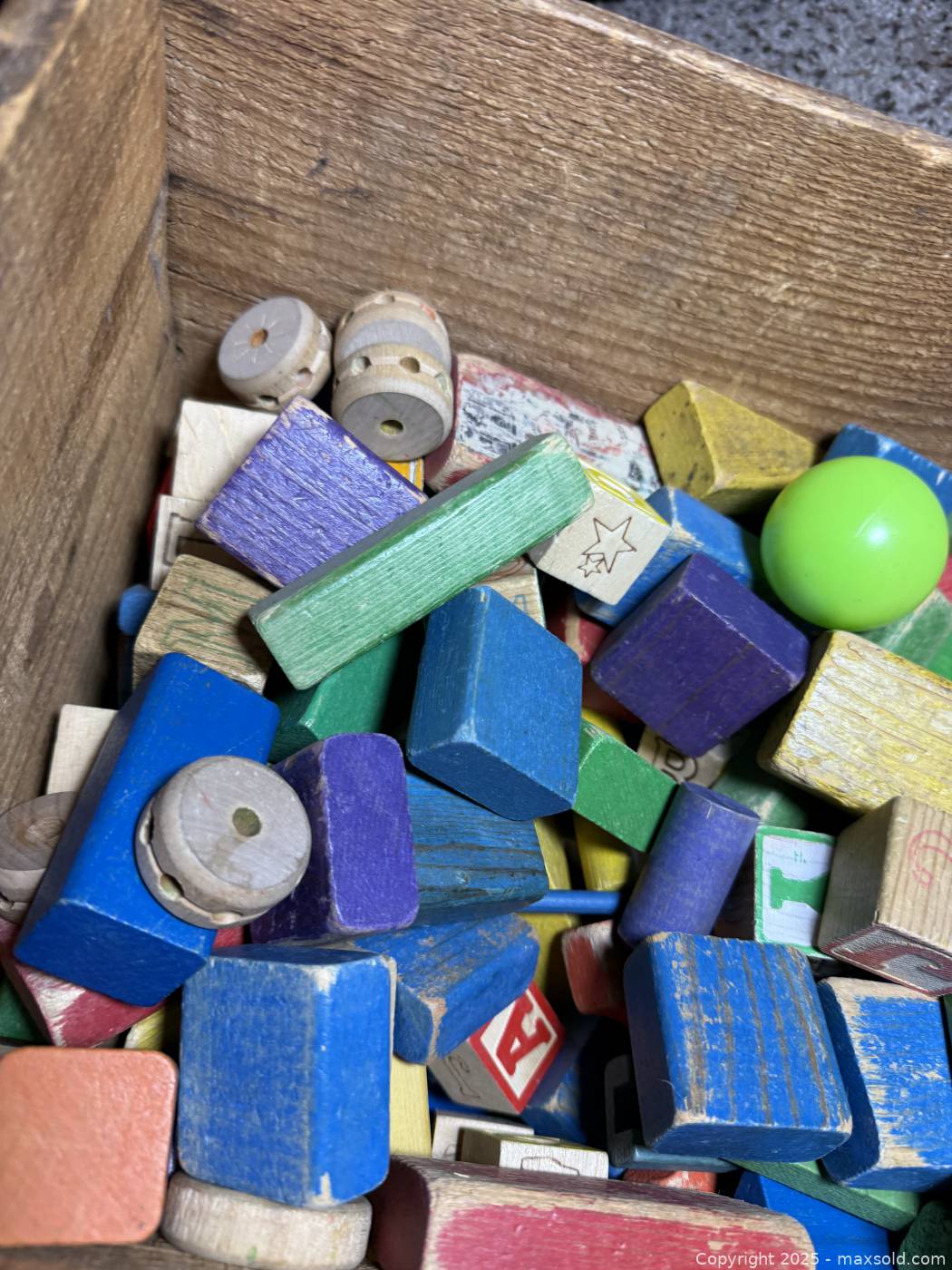 Vintage wood building blocks and Tinker Toy pieces in branded wood box ...