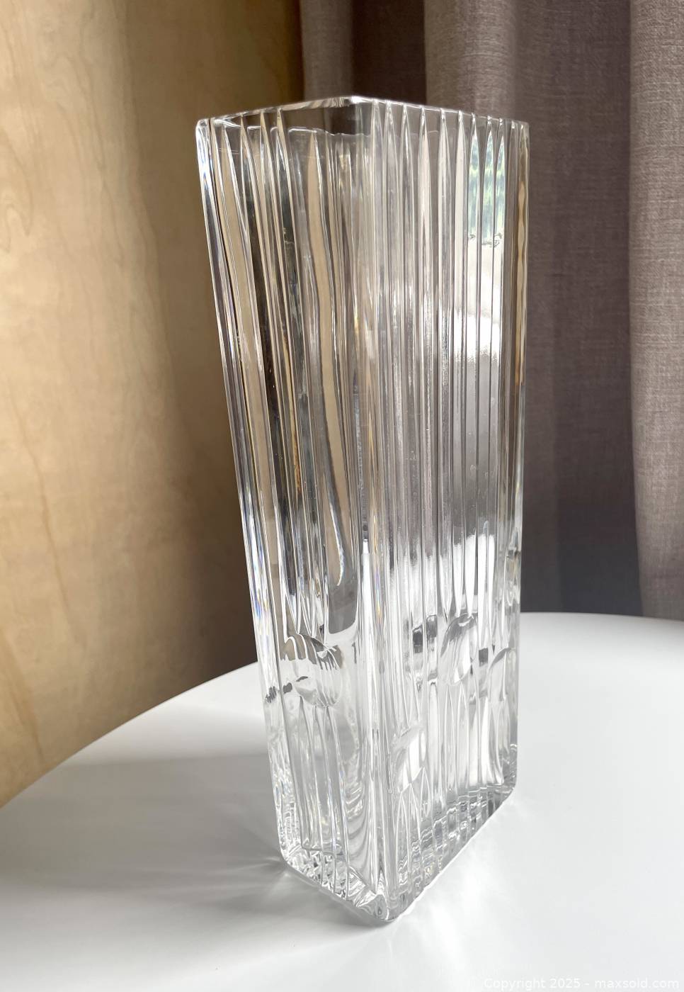 12" clear ribbed rectangular glass vase | Maxsold