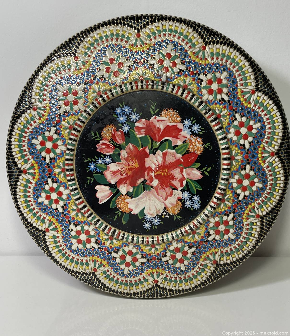 Vintage Dutch round metal cookie tin | Maxsold