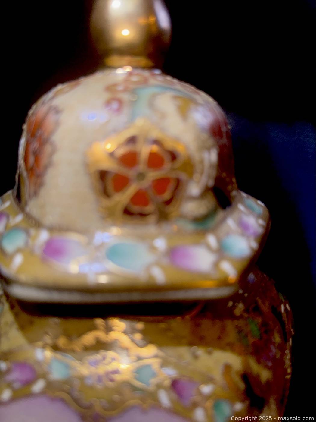 Japanese Gold Gilded Satsuma Ginger Jar | Maxsold