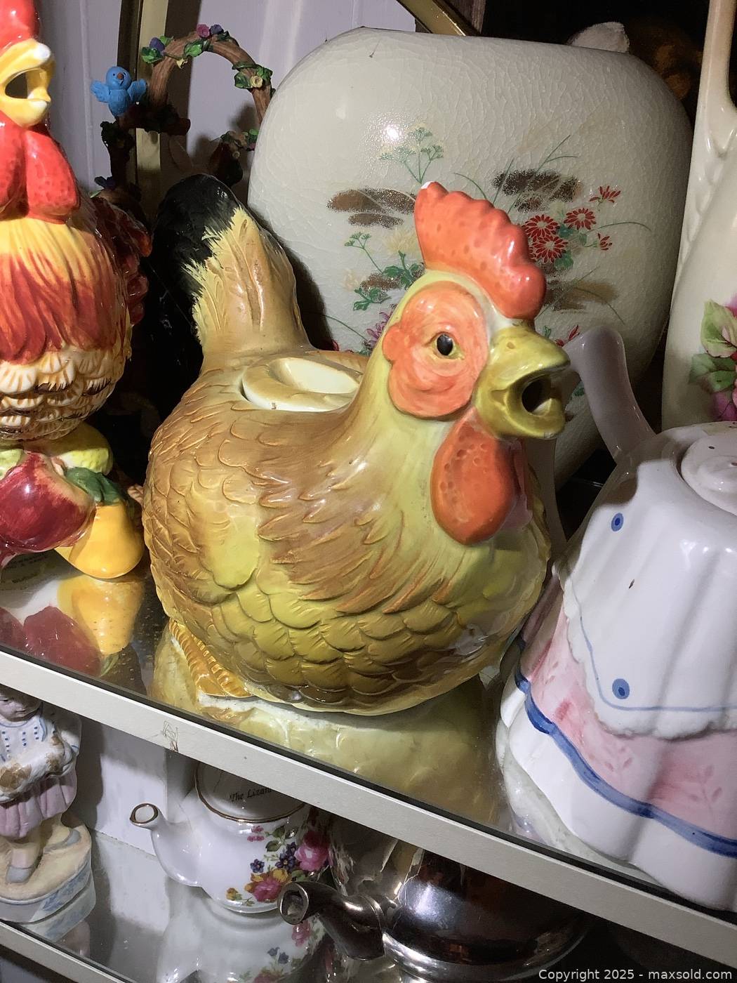 Ceramic Teapots, Porcelain And Art Glass Vases | Maxsold