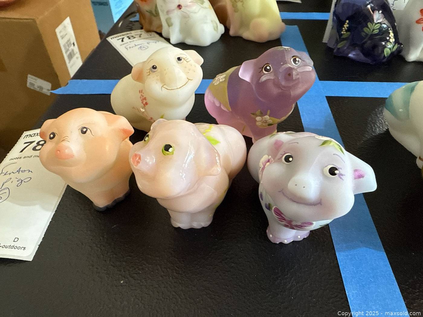 Fenton hand painted glass pig figurines | Maxsold