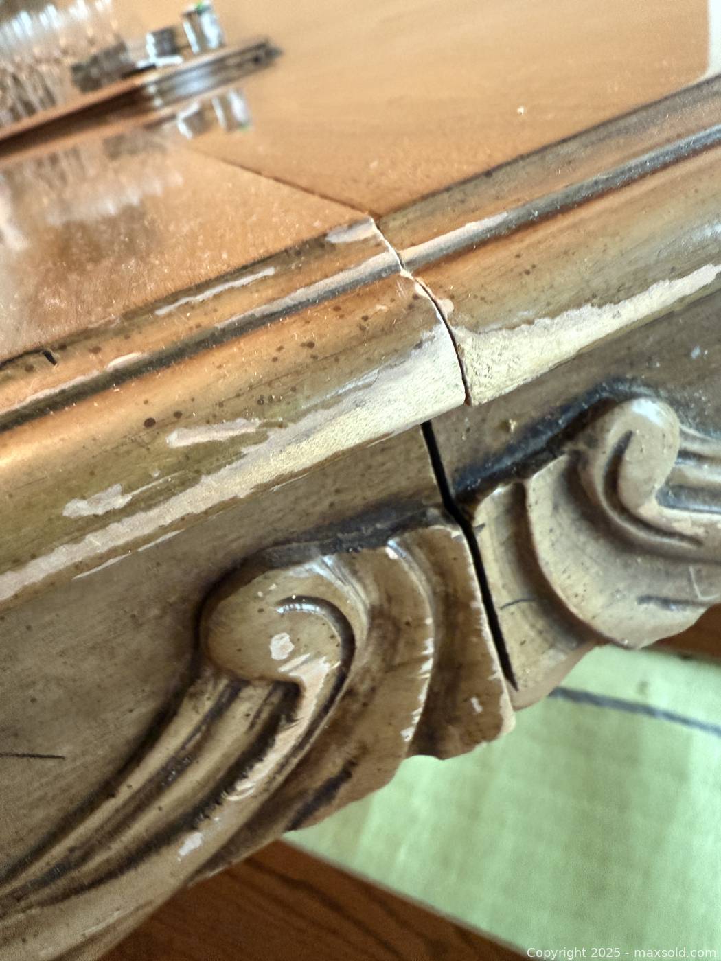 French Provincial expandable dining table with two leaves and custom ...