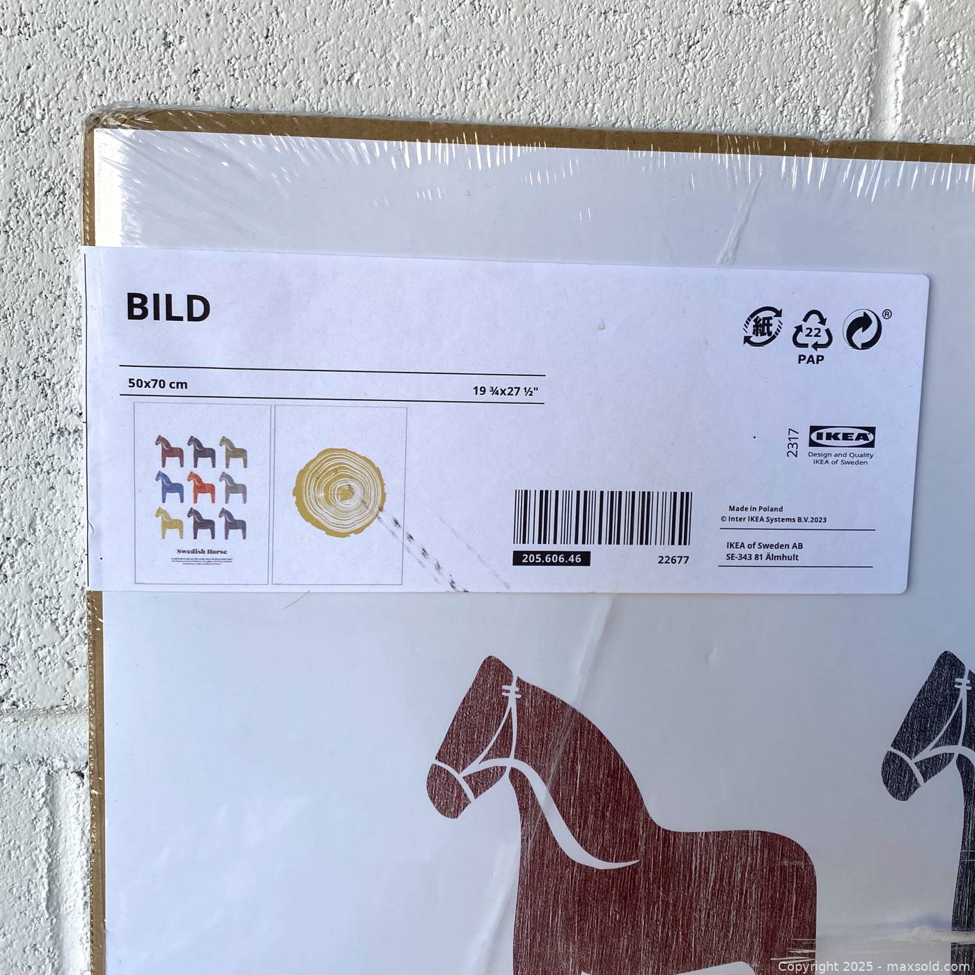 Ikea BILD Dala Horse poster, cork and crystal figurines | Maxsold