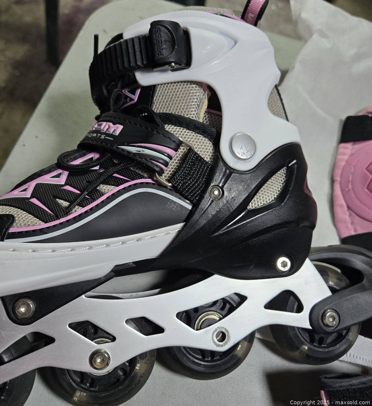 Adjustable 2PM Sports inline rollerblades size 13-3 with knee and wrist ...