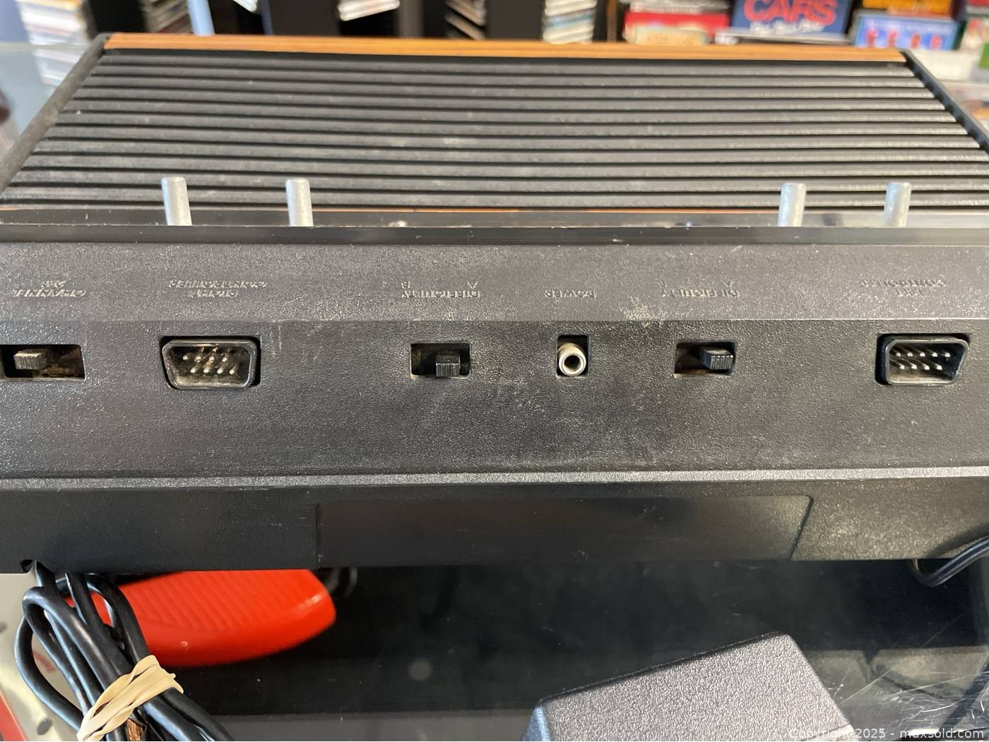 Nintendo control box, controllers, 3 games | Maxsold