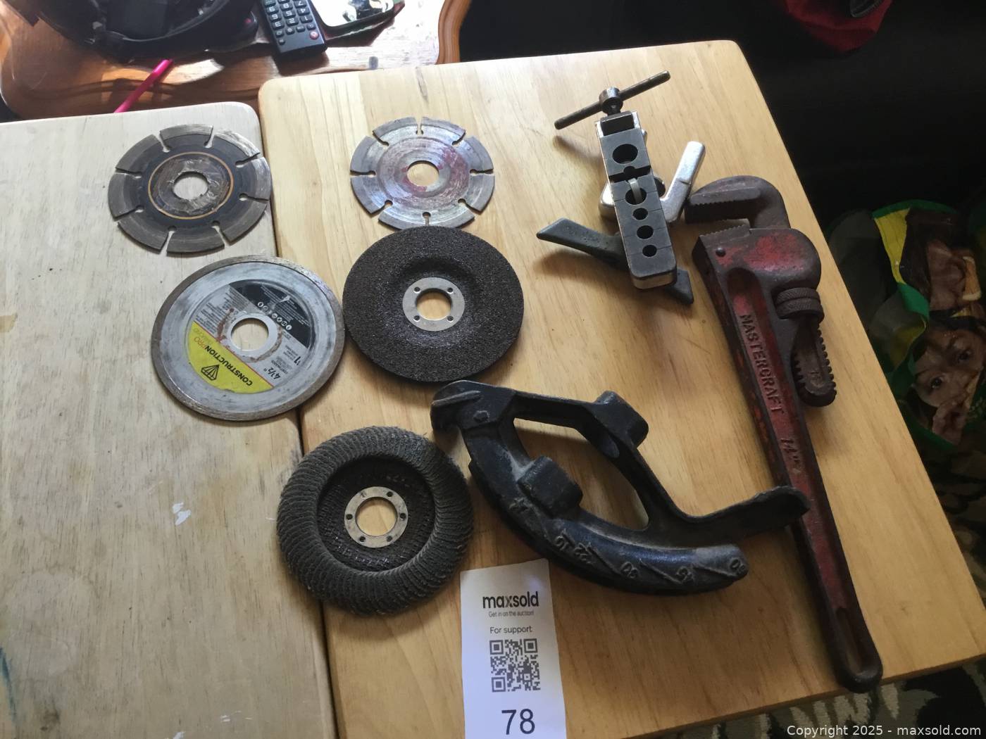 Mastercraft pipe wrench, flaring tool, clamp and 5 grinder discs | Maxsold