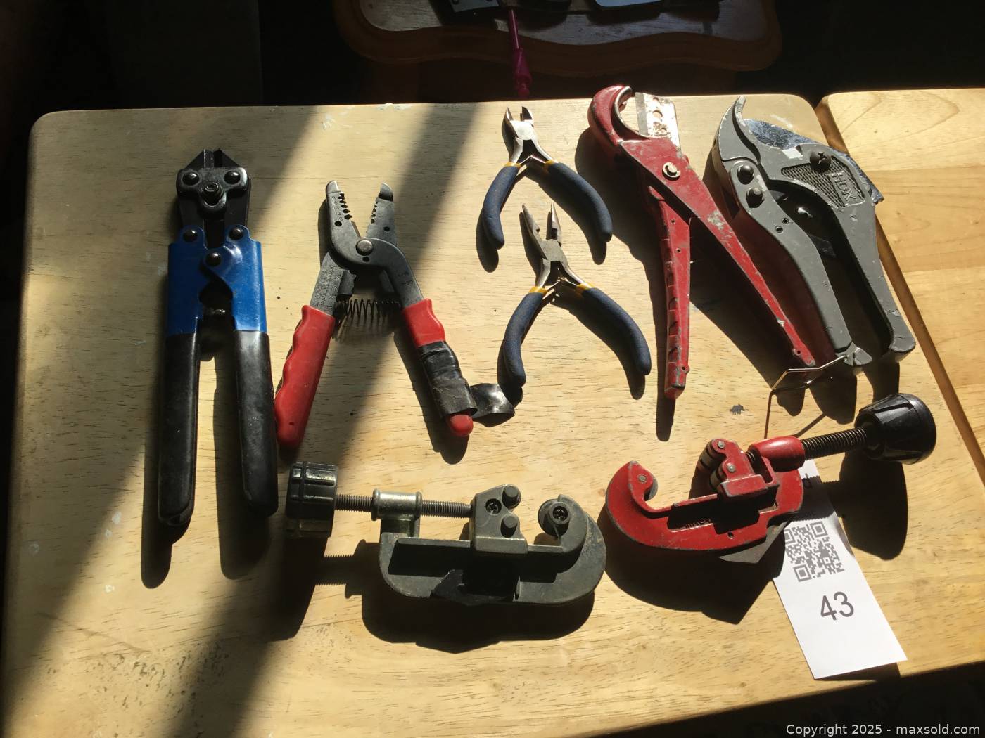 Cutting and crimping hand tools lot | Maxsold