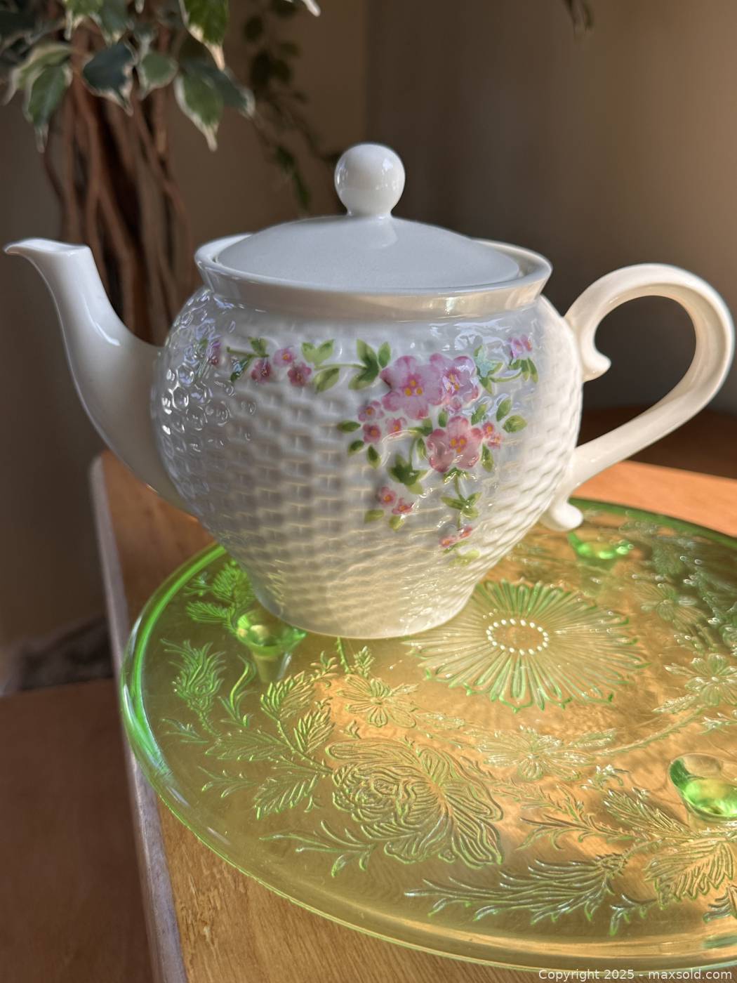 Three Porcelain Teapots & Green Glass Cake Plate | Maxsold