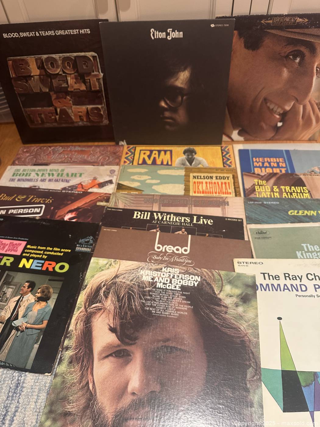 Vintage vinyl LP record albums | Maxsold