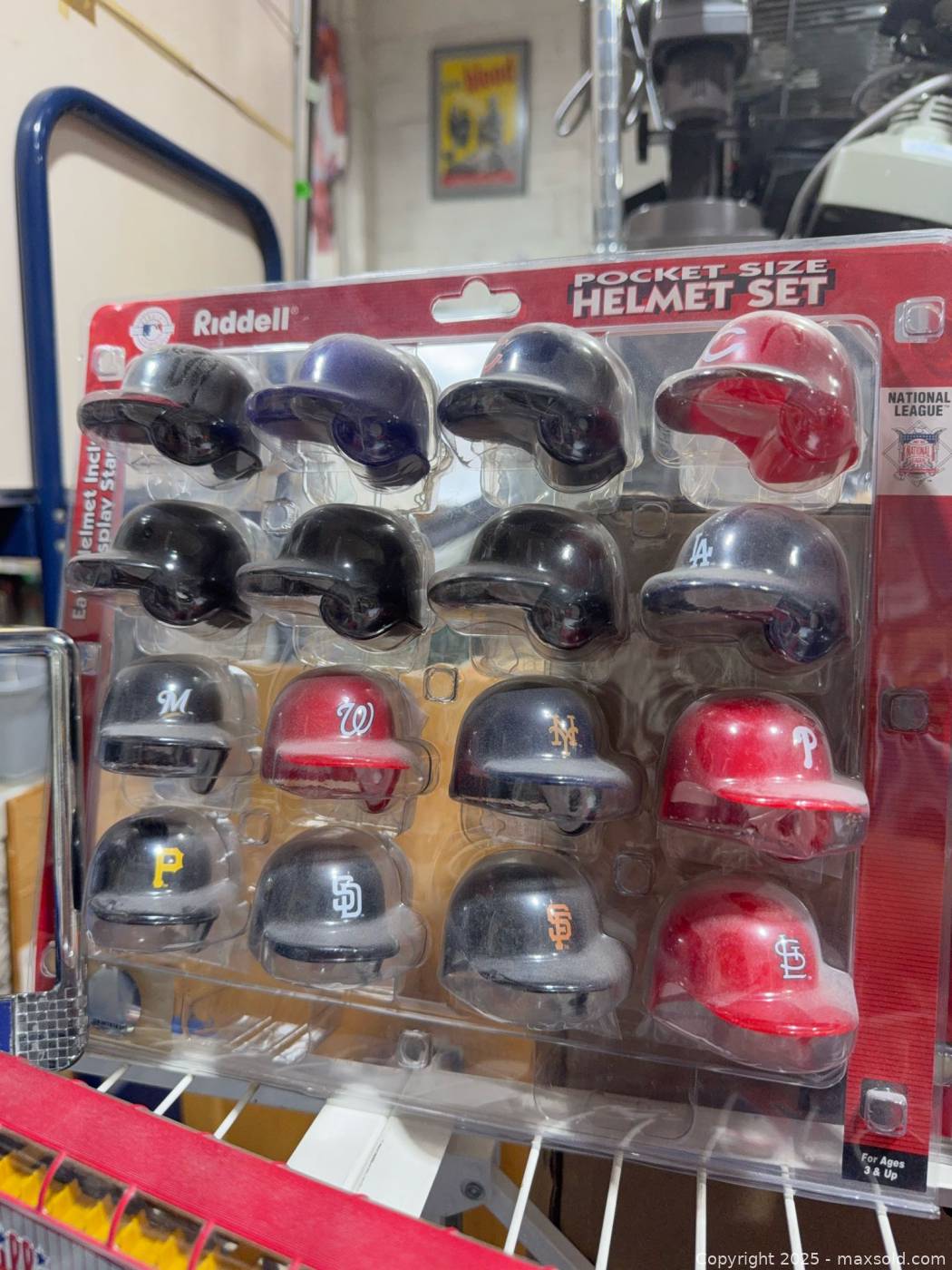 Philadelphia Phillies Mini Helmets, Train Cars & Throw | Maxsold