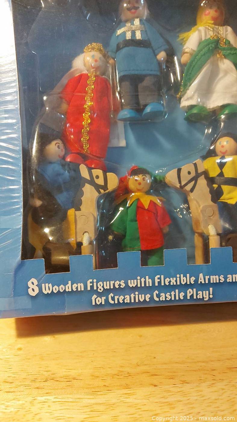 Melissa & Doug Medieval Castle Wooden Figure Set | Maxsold