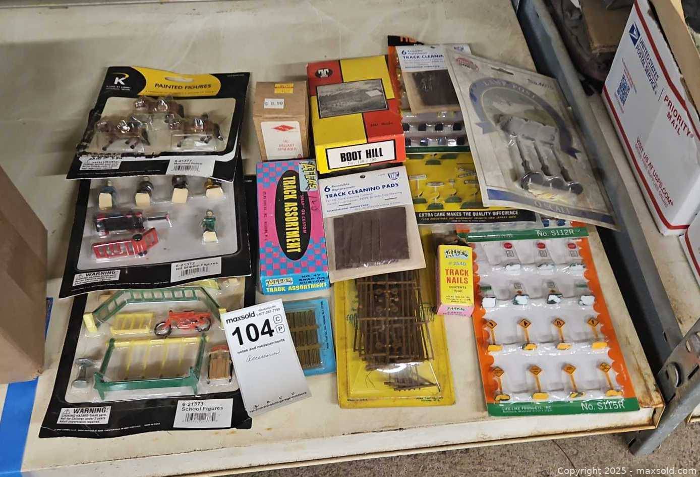 HO and O scale train figures, scenery, track parts | Maxsold