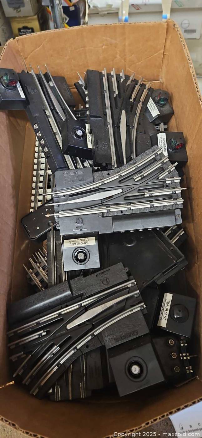 Lionel O gauge track and remote control switches | Maxsold