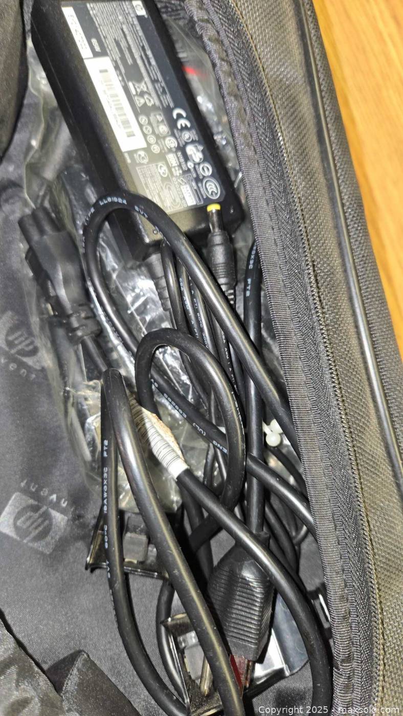 HP Deskjet 460 portable inkjet printer | Maxsold