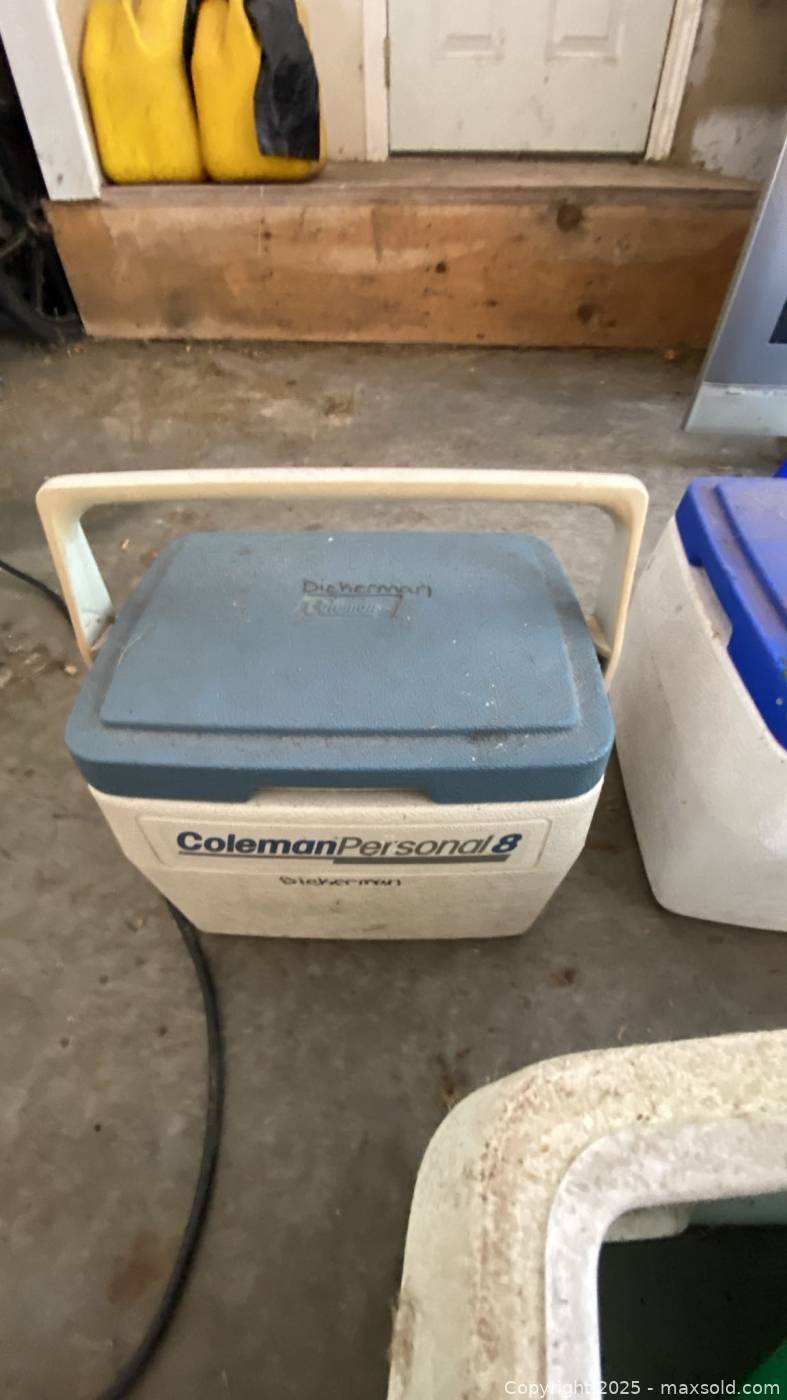 Coleman coolers and PolyLite jug | Maxsold