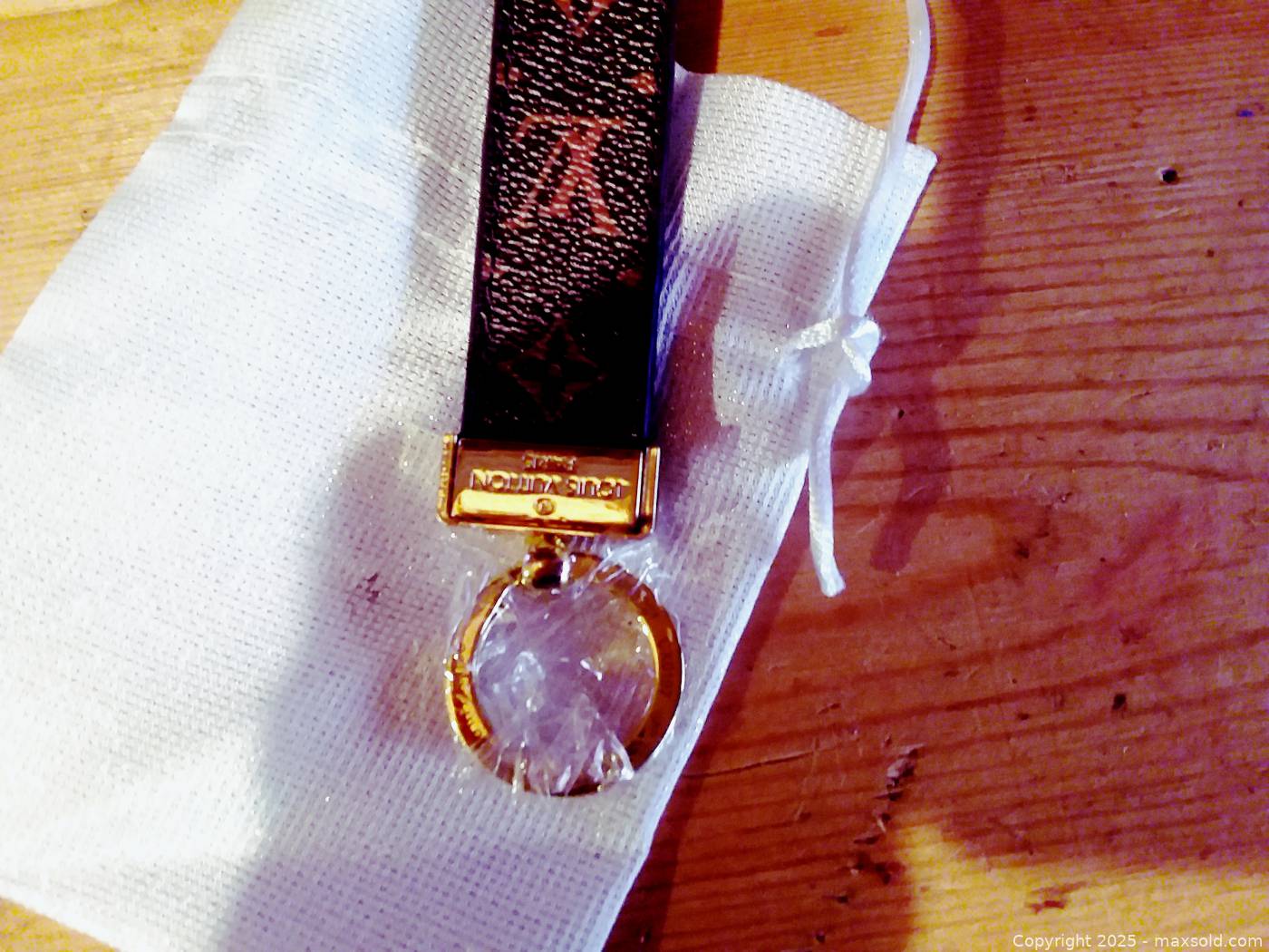 Louis Vuitton Monogram Canvas Key Ring | Maxsold