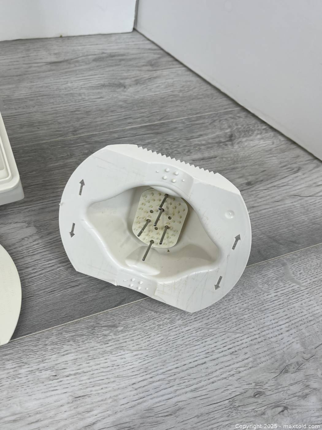 Swissmar V-slicer mandoline with tray | Maxsold