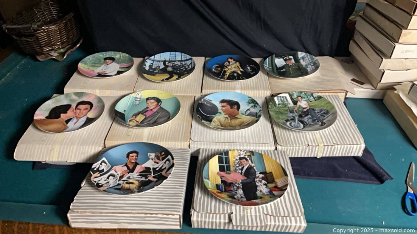 Delphi Elvis Presley collector plates set | Maxsold