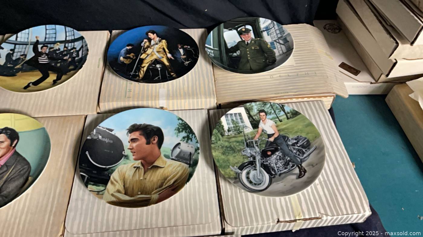 Delphi Elvis Presley collector plates set | Maxsold