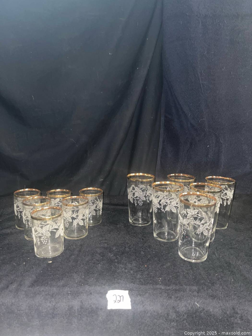 Vintage-style etched grapevine glass drinkware set, 12-piece | Maxsold