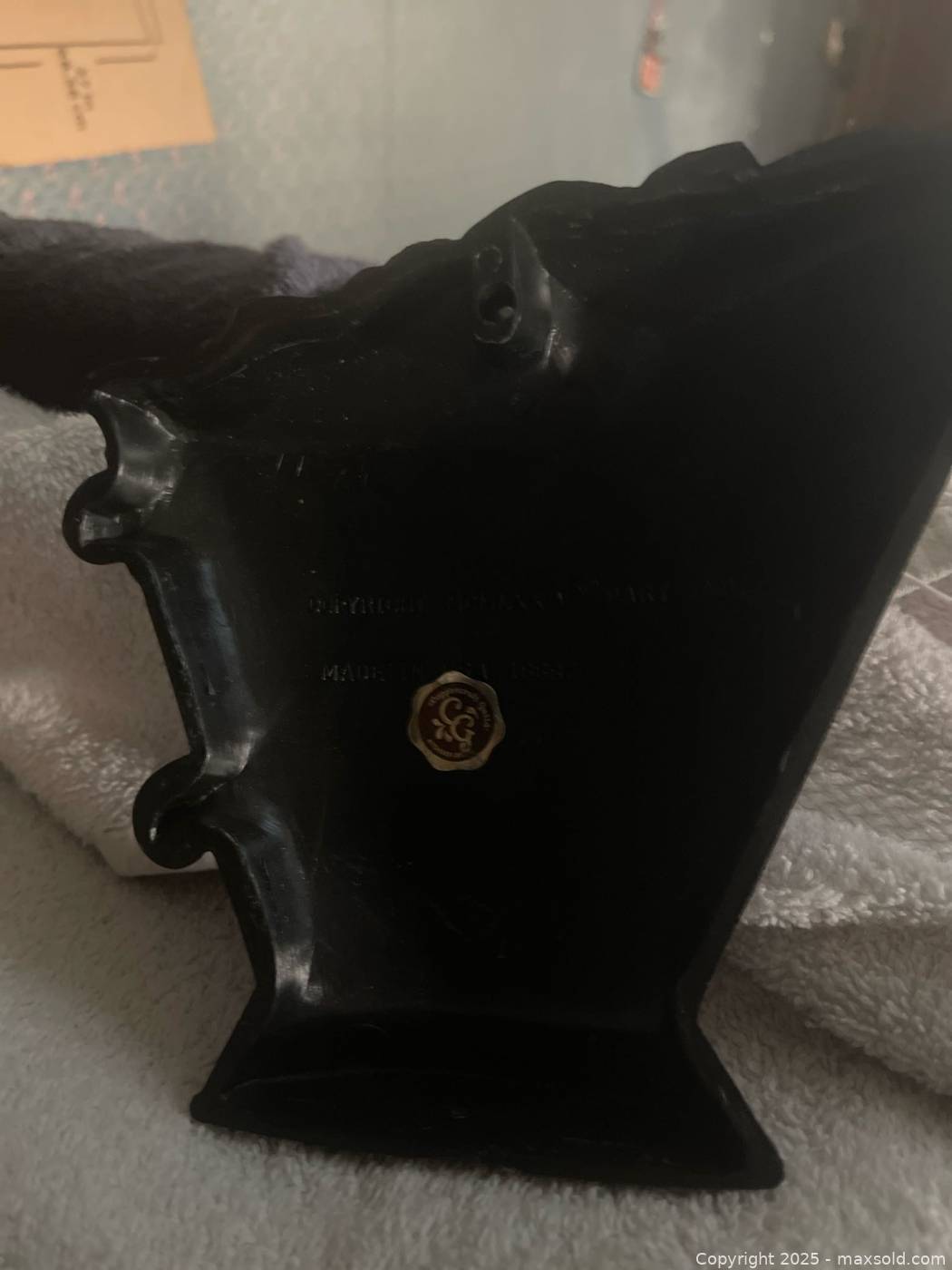 6 Burwood molded resin kitchen wall plaques 7–9 in | Maxsold