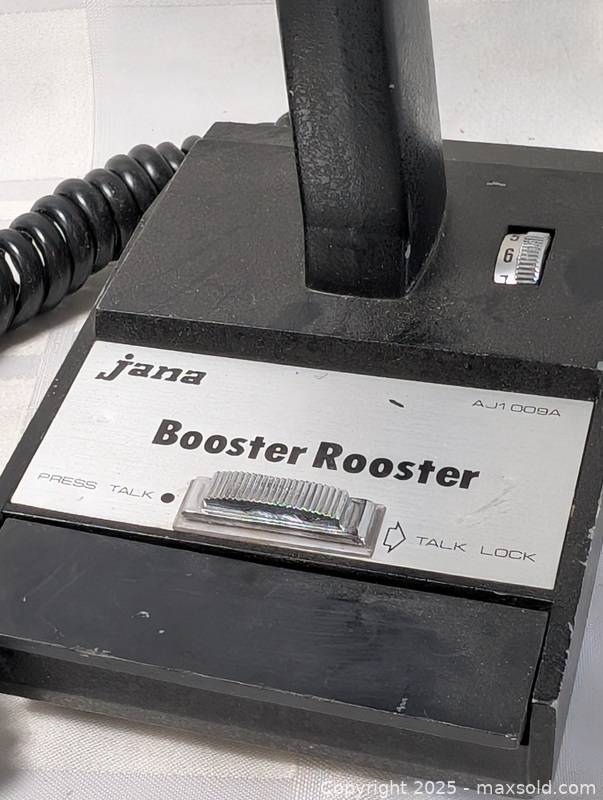 Jana Booster Rooster desktop CB microphone | Maxsold
