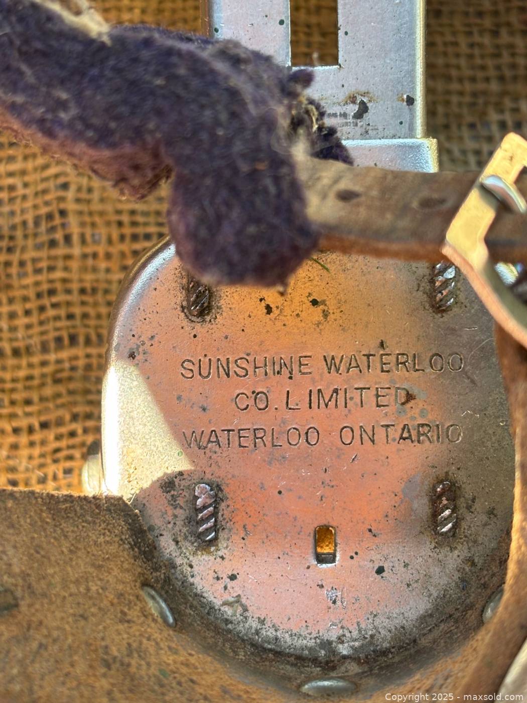 Sunshine adjustable metal roller skates & key | Maxsold