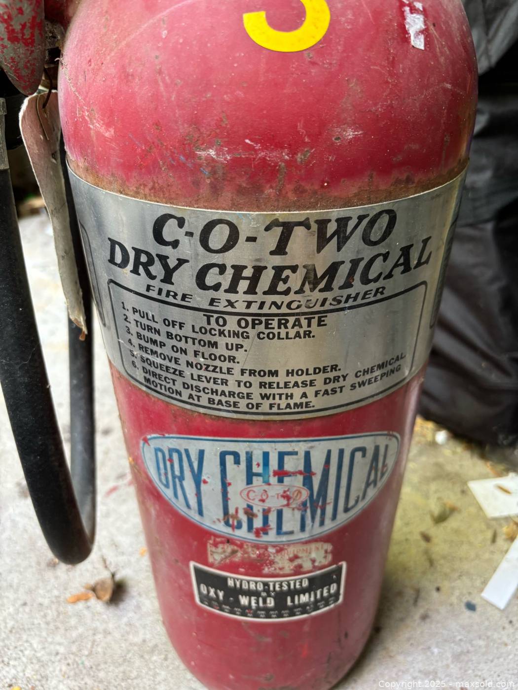 Vintage C-O-Two Dry Chemical Fire Extinguisher 30 lb | Maxsold