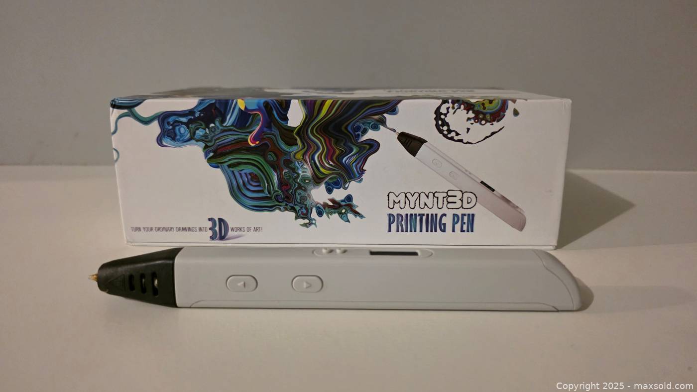 MYNT3D printing pen with power adapter and spare keyboard | Maxsold