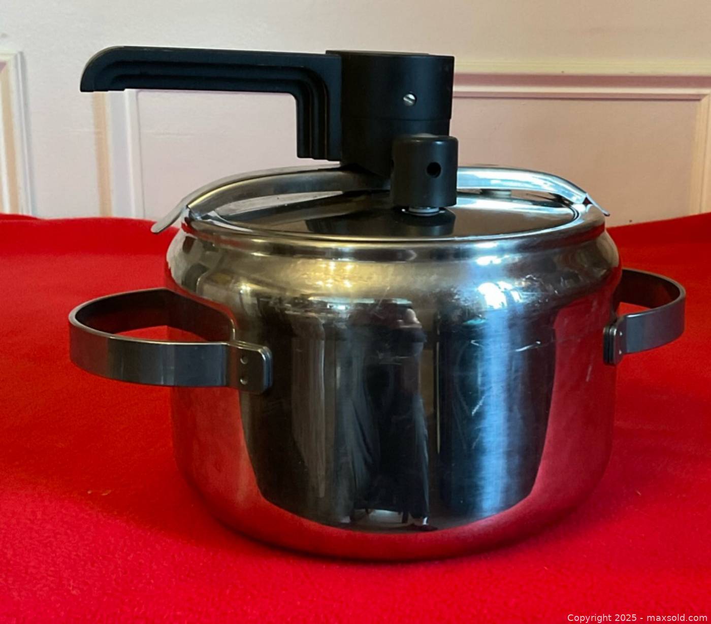 Aeternum Inox 18/10 Stainless Steel Pressure Cooker 5 L | Maxsold