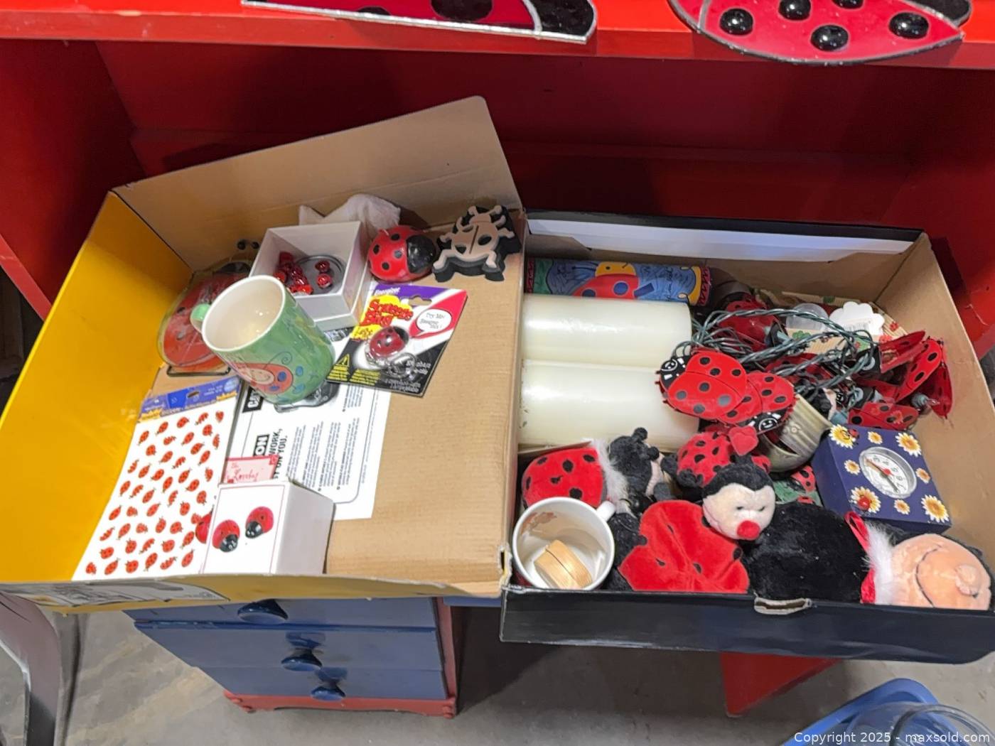 Ladybug decor and accessories collection | Maxsold