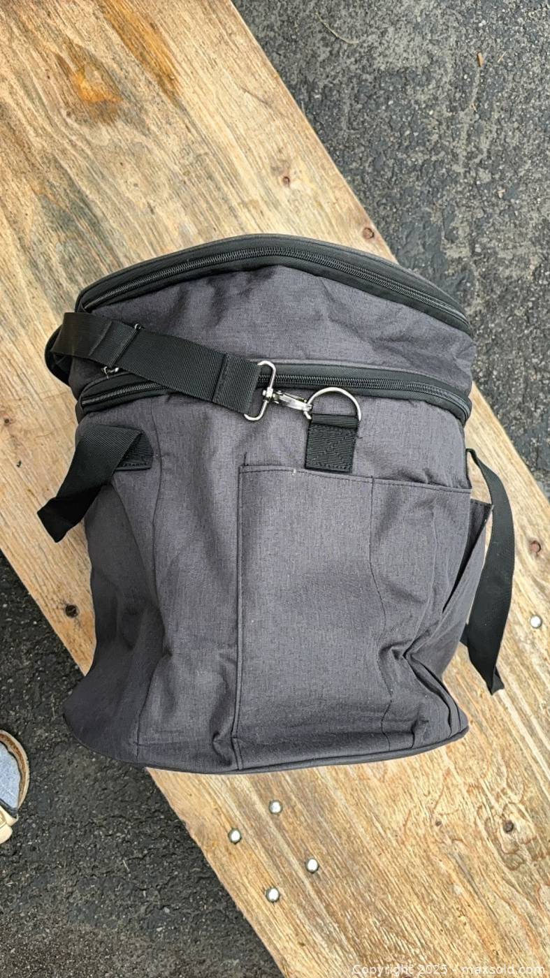 Round insulated bag | Maxsold